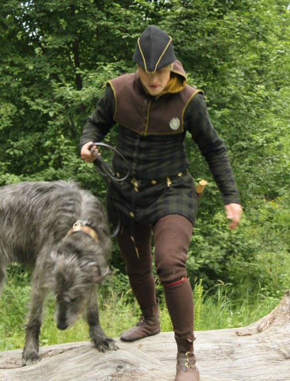 A square hood. | Exploring the medieval hunt