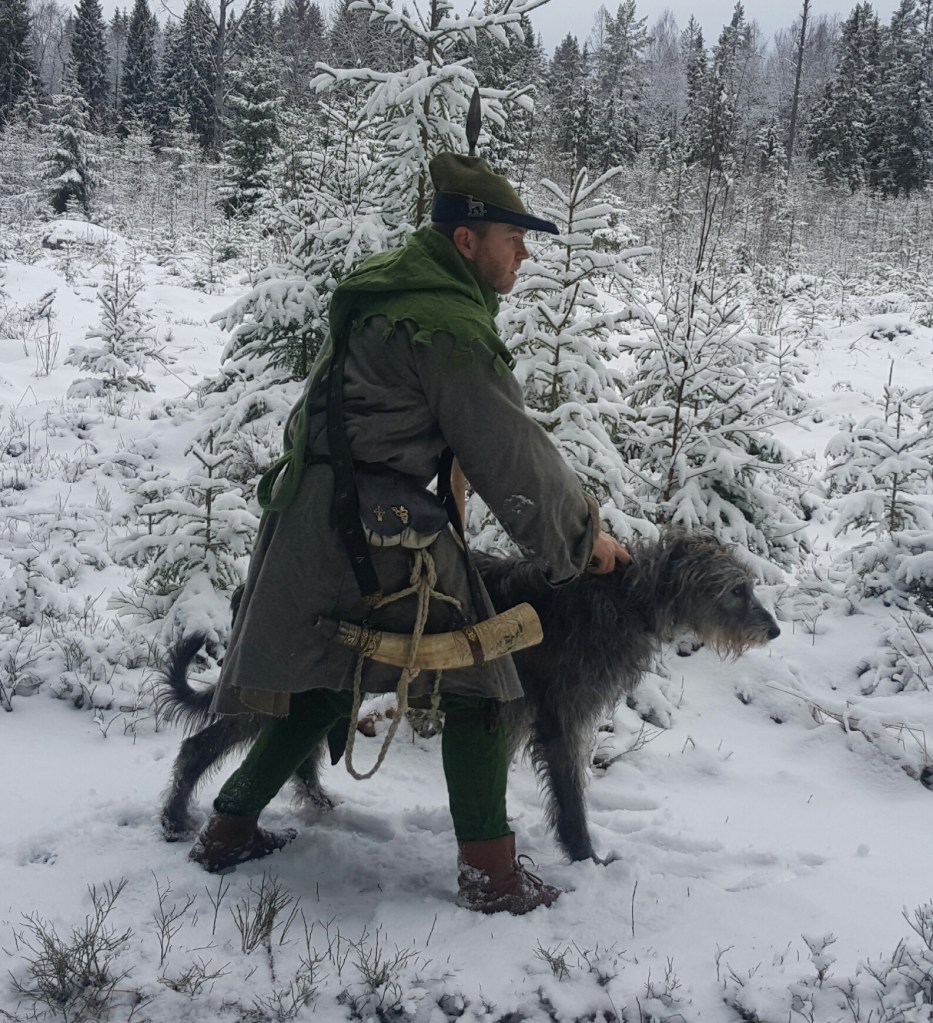 Clothing and equipment | Exploring the medieval hunt